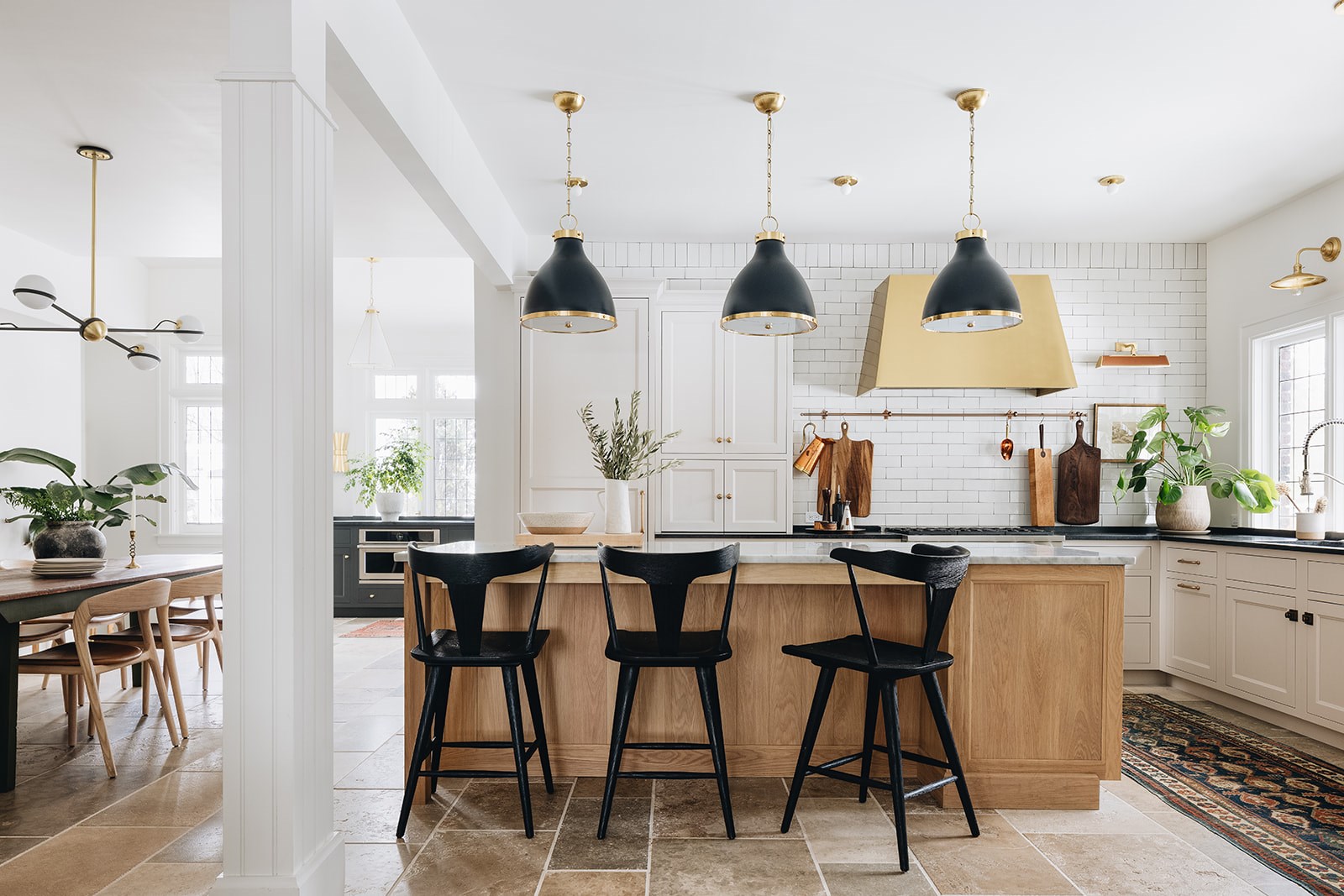 iLITE - Lighting & Fans Showroom